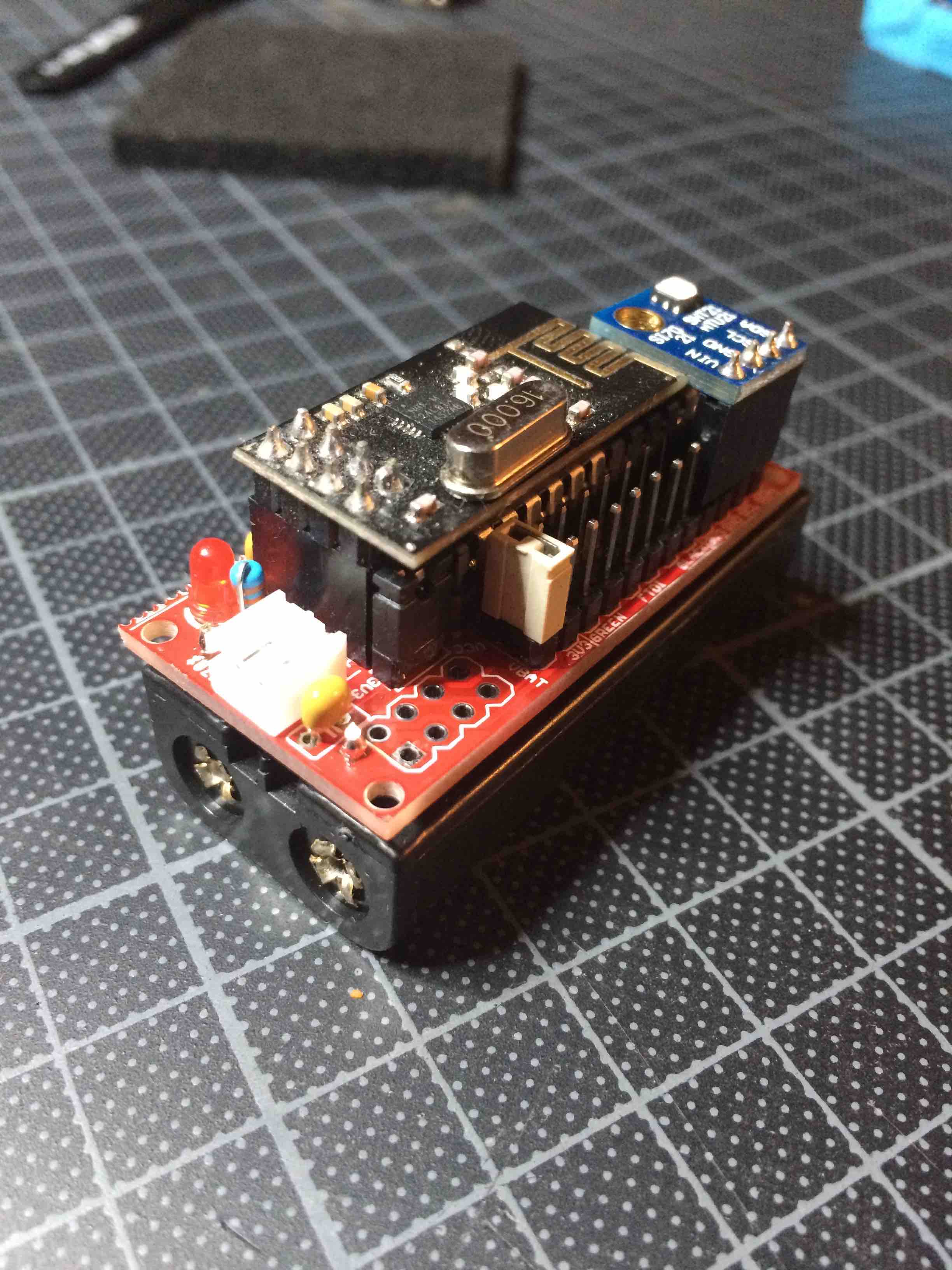 Battery based atmega328p sensor (no SMD) | OpenHardware.io - Enables Open Source Hardware Innovation