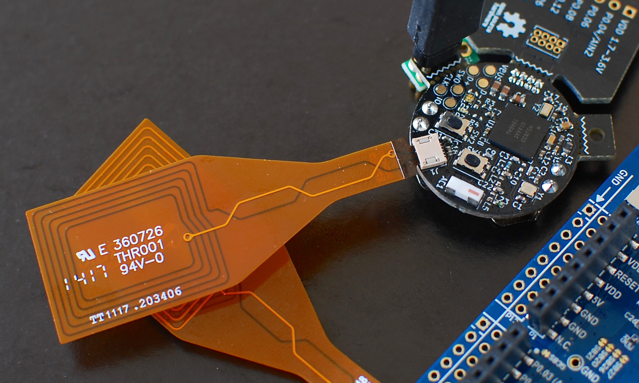 rayBeacon: nRF52 on-the-go Development Kit | OpenHardware.io - Enables ...